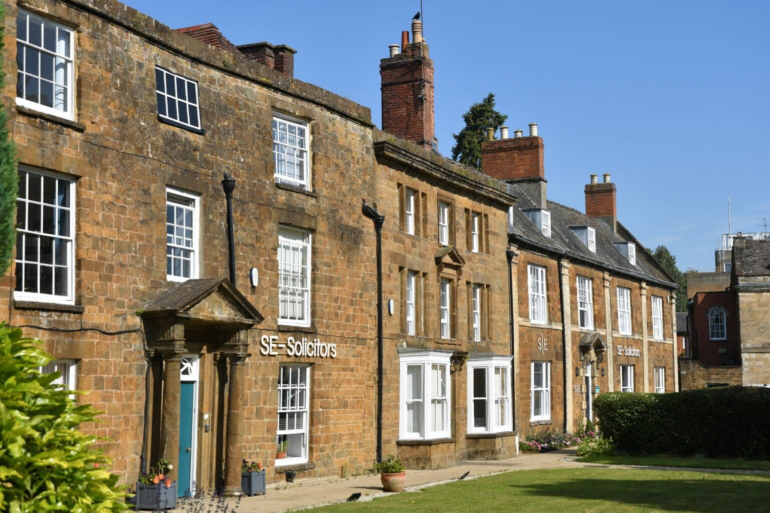 Solicitors in Banbury | Local Legal Experts | SE-Solicitors